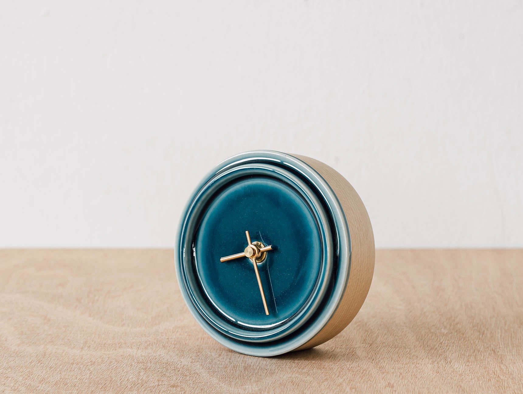 Sugy Two Way Clock - Pale Blue Glaze – Aa Furniture