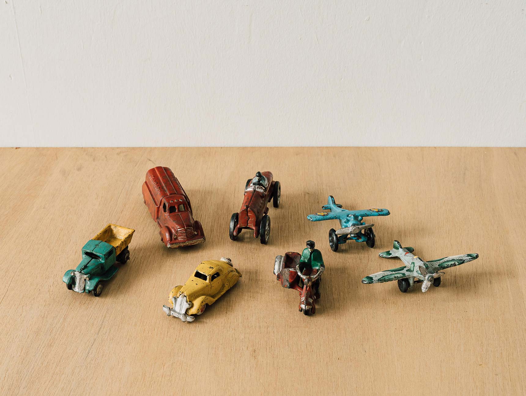 Vintage Cast Iron Objects – Aa Furniture