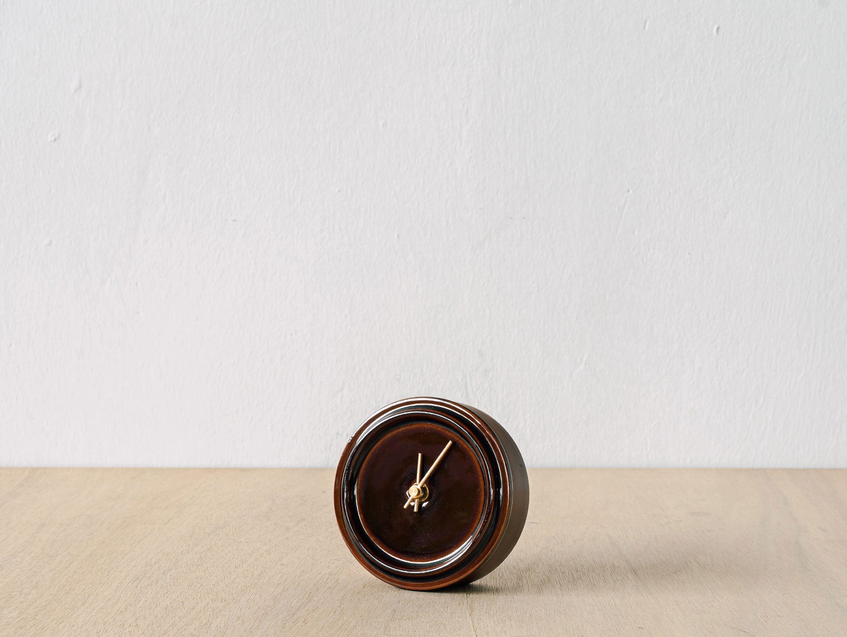 Sugy Two Way Clock - Amber Glaze – Aa Furniture